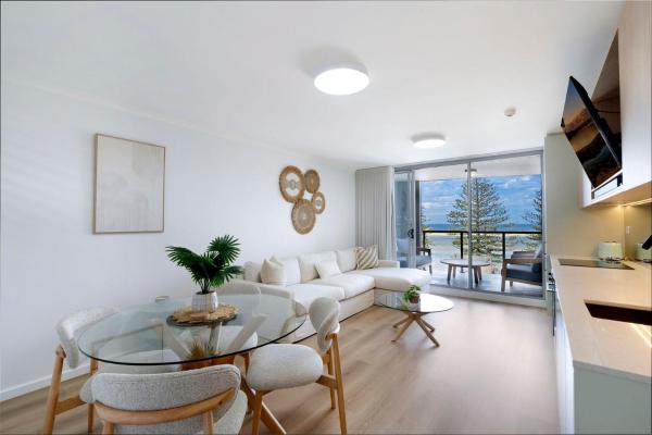 Waterfront, Pool, Balcony, Prime Location - Central Coast