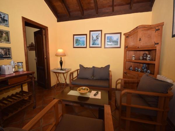 Cozy Tenerife Apartment For Adults Only - Icod de los Vinos