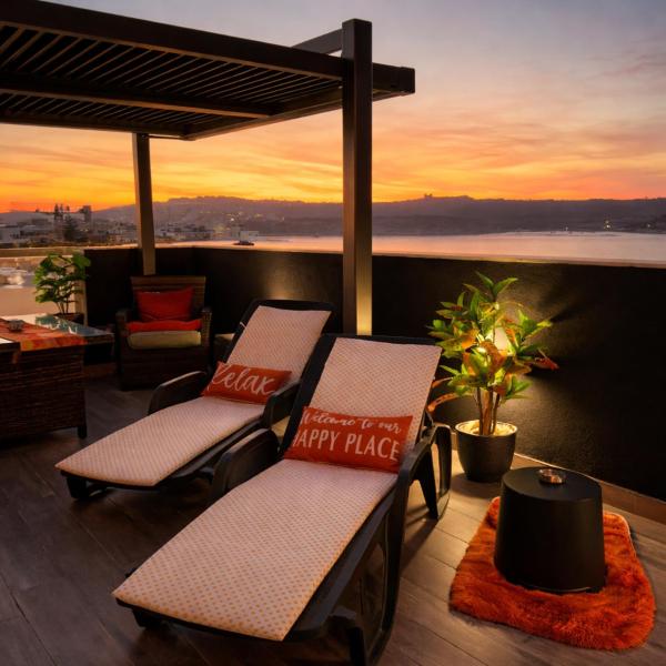 Moonlit Terrace Escape - Malta