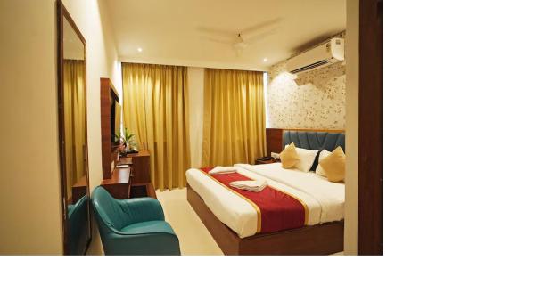 Hotel Tripka Square - Hinganghat