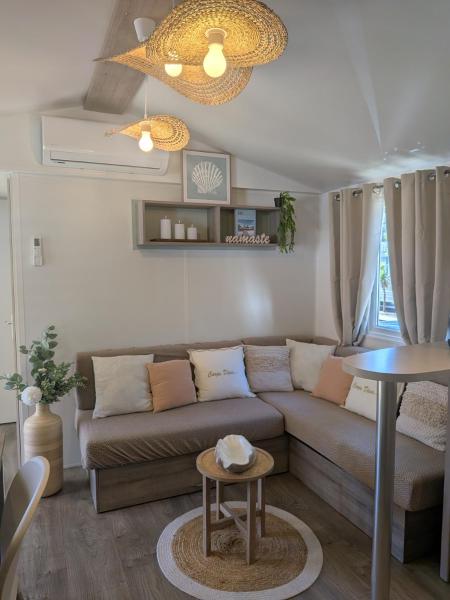 Ferret Family Lodge Camping Les Embruns - Le Porge