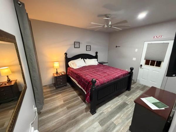 Germantown Inn & Lounge - Hermann, MO