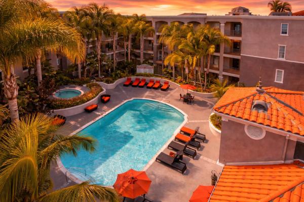 Marina Del Rey Family 1ba & 2ba - Pool, Spa And Gym Access - El Segundo, CA