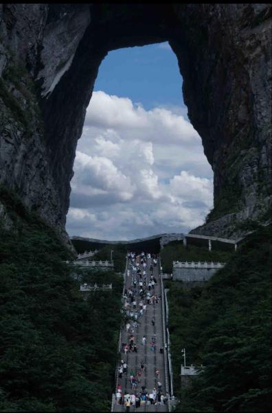 Zhangjiajie Waterfront Huajian Inn& Tianmen National Forest Park & Free Pick Up Service - Zhangjiajie