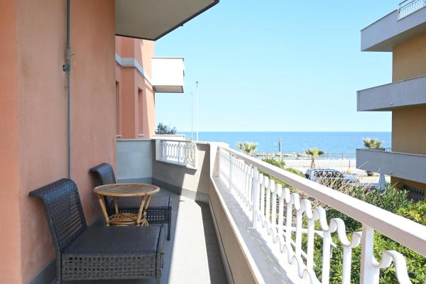 P093 - Porto Recanati, Nuovo Trilocale Fronte Mare Con Terrazza - Porto Recanati
