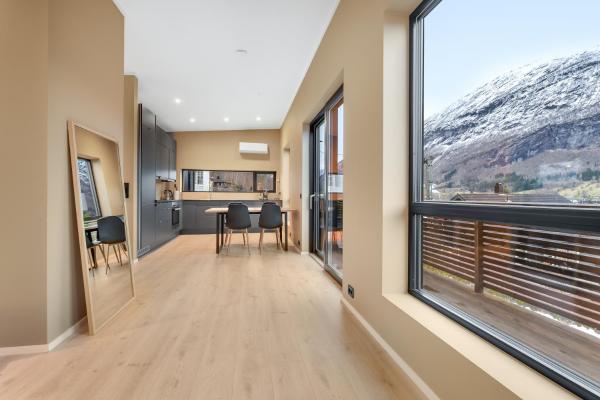 Aurora Apartments - Mountain View - Loen