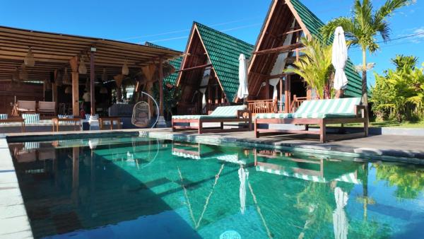 Cascadia Rad Villa - Munduk