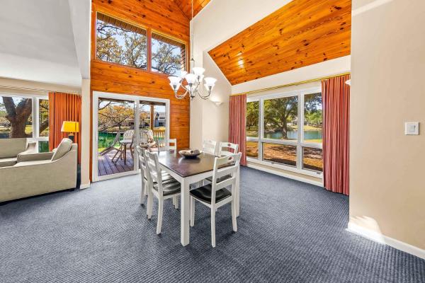 New Bern Townhouse Family-friendly 3-bedroom With Pool & Resort Perks - New Bern, NC