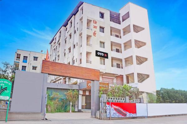 Hotel O Green Park Lodgeing - Pune