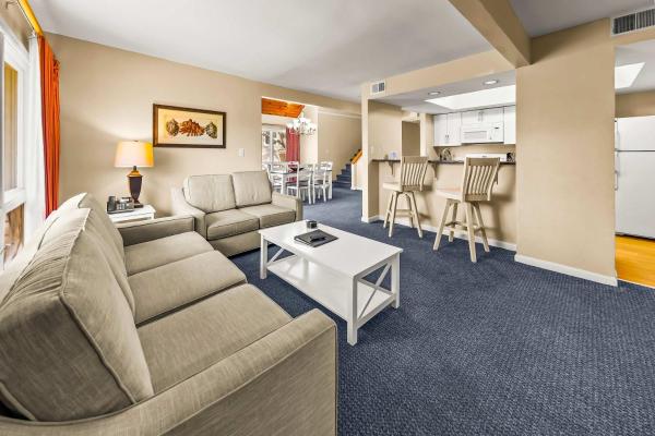 Sand Castle Village Townhome-3br Pool Hot Tub & Resort Access - New Bern, NC