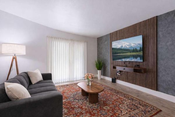 Chic South Tampa Retreat 2 King Beds Pool Gym & Prime Walkable Location - Aéroport de Tampa (TPA)