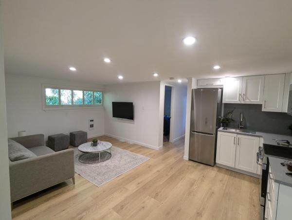 Entire Garden Suite In North Vancouver - Vancouver