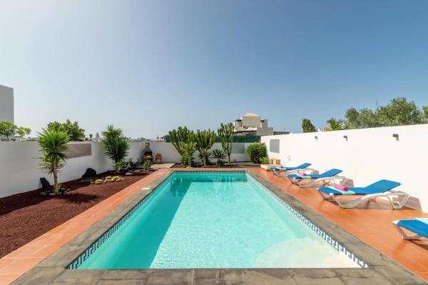 Villa Tropical By Villa Plus - Playa Blanca