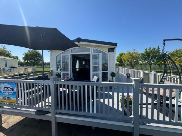 Millfields Holiday Park - The Balmoral - Coastal Caravan Breaks - Skegness