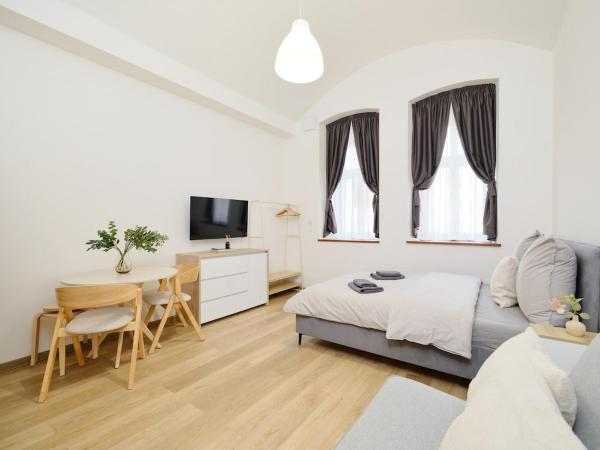 Welcome To Modern & Cozy Studio Near City Center Prg - Praha