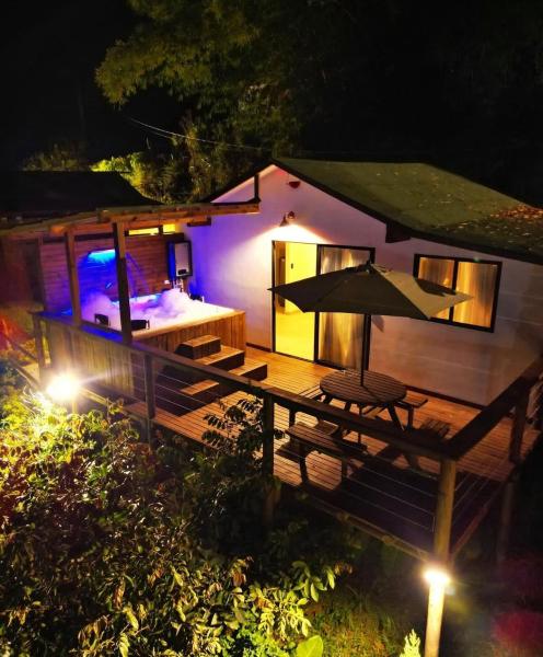 Bosque Encantado Cabañas Chalet - El Peñol