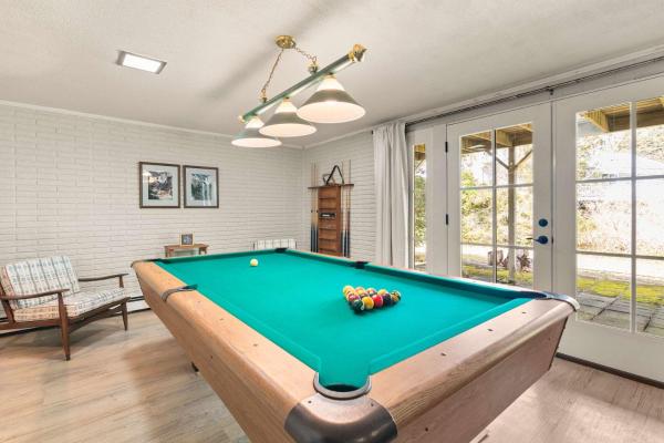 Central Ac Game Room Dog-friendly - Chatham, MA