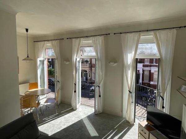 West London 1 Bedroom 1 Living Room Flat Near Tube - Edgware