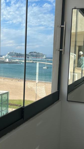 Bel Appart Sur La Corniche Vue Sur Mer Et Piscine - Tangier