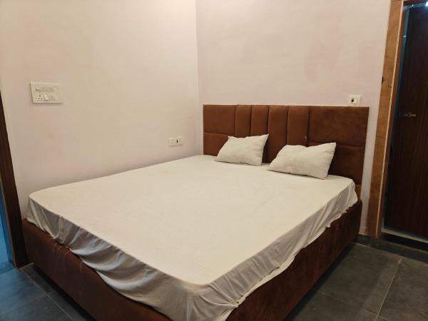 Sunrise Stay - Vrindavan