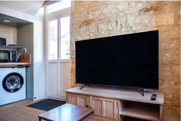 Joli Studio Duplex Terrasse Wifi Clim - Châteauroux