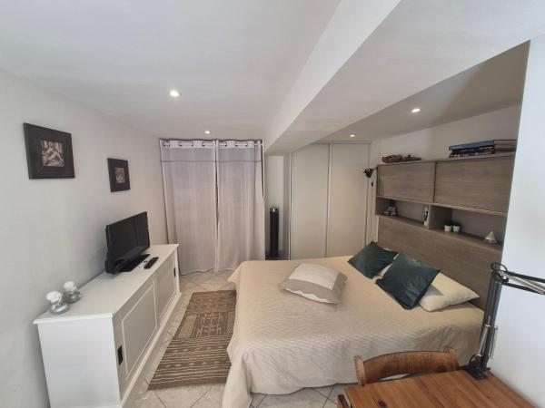 Chambre Indépendante - Carqueiranne
