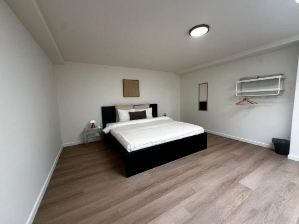 3 Private Rooms, Cozy Stay 15 Min Downtown - Gand