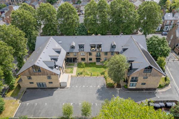 18 St Johns Mews - York