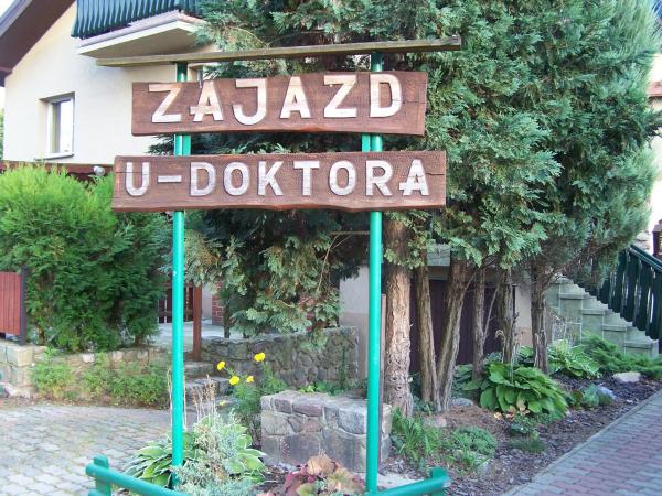 Zajazd U Doktora - Polen