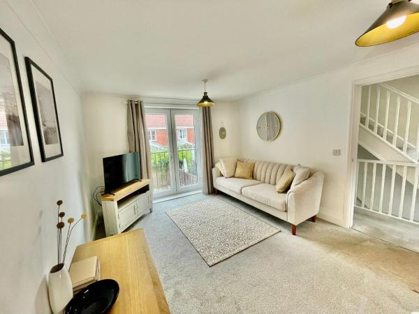 Rosebay Gardens, Cheltenham - Delightful, Charming And Very Spacious 4br Retreat - Cheltenham