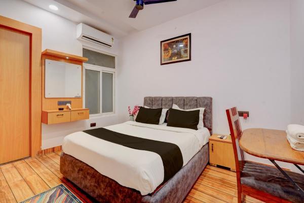 Hotel O Grand Crown - Lucknow