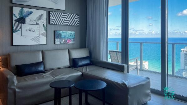 Luxury Apartments Oceanfront Hyde Beach - Hollywood, FL