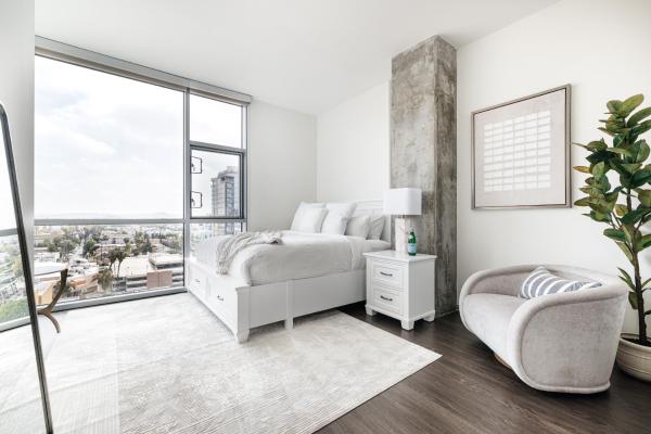 Luxury Penthouse 2bd Dual Balconies And City Views - Los Ángeles