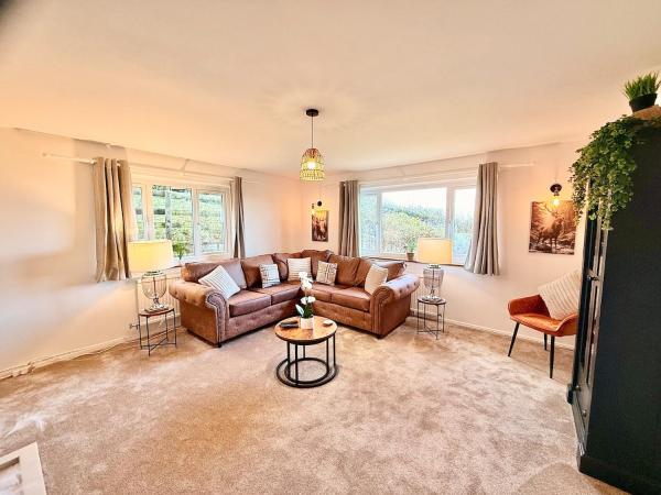 Rural Bungalow With Incredible 360 Degree Views! - Monmouth