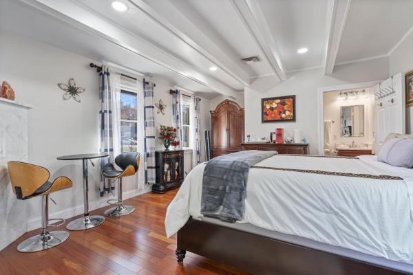 National Harbor Suite 1 - Alexandria, VA