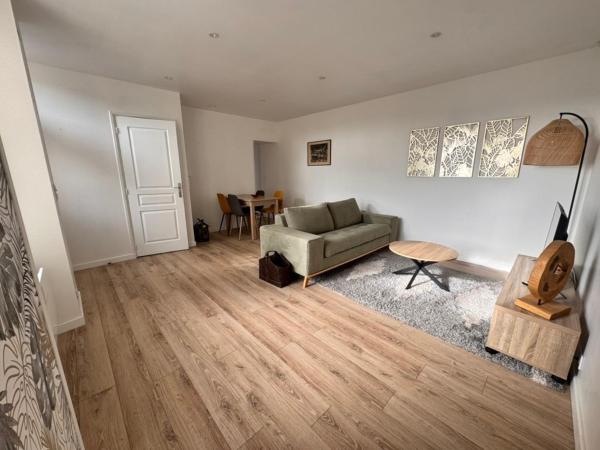 Charmant Appartement 2 Pièces Avec Terrasse, Local Vélo - Mayenne