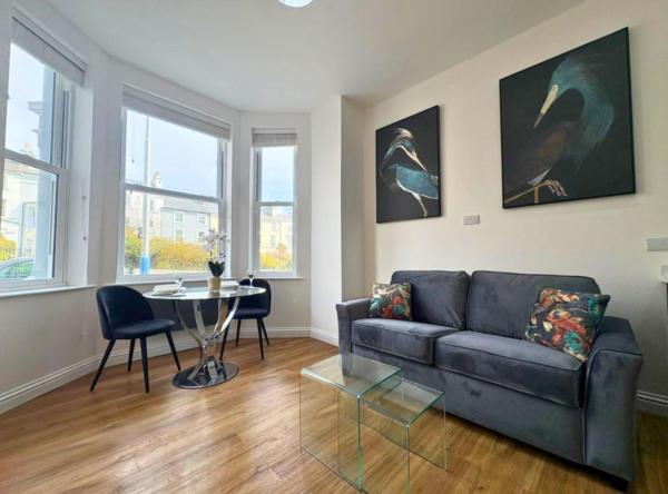 8 Clifton Terrace - マン島