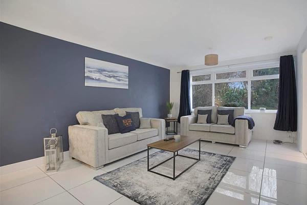 Sleek & Tranquil Corner On Durham Road, Sleeps 4 - Hartlepool