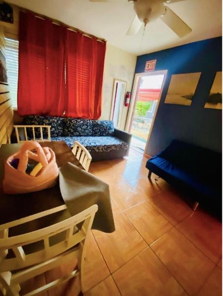 1br With Bbq, Patio & Steps To Hollywood Beach - Hollywood, FL