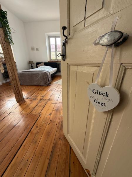 Große Ferienwohnung In Tierfreundlicher Hofreite Mit Poolnutzung - Eltville