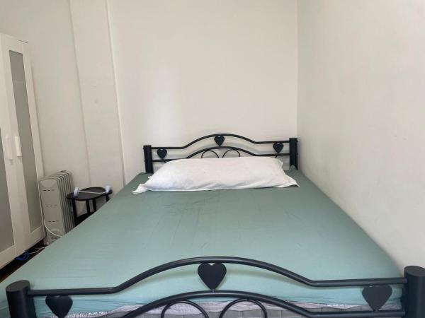 Allan Shared House Room - Paris