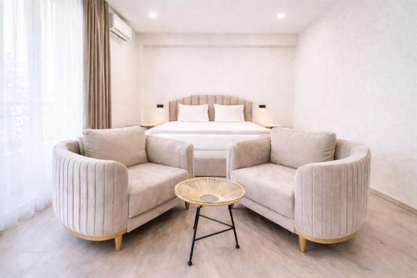 Royal Renaissance Boutique - Jerewan