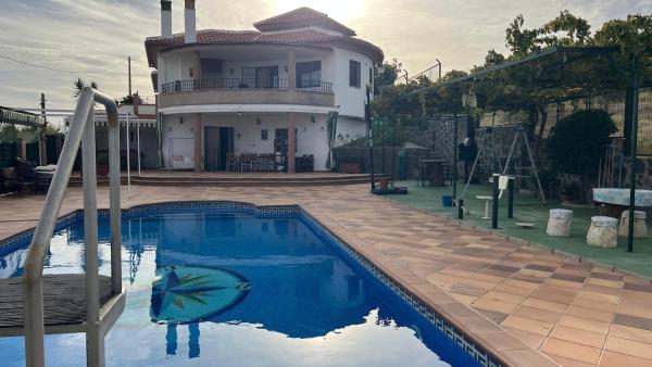 Casa Rural Con Piscina Y Vistas En Cuesta Blanca - Loja