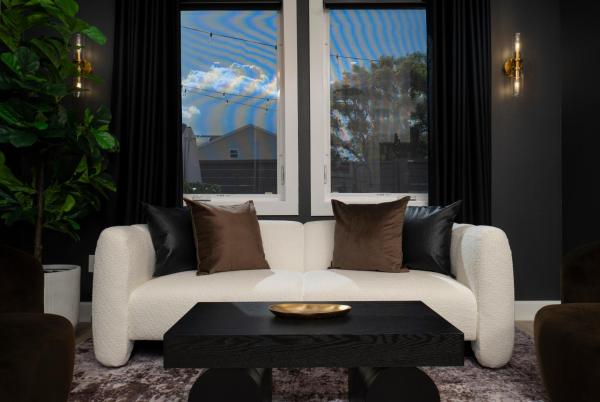 3br & 3ba Tampa Heights Modern Artsy Home Fully Equipped With Patio - 탬파