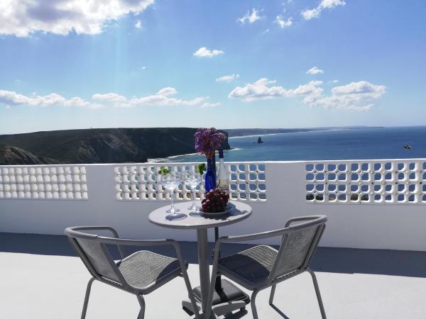 The Cliff House With Terrace And Ocean View - Aljezur