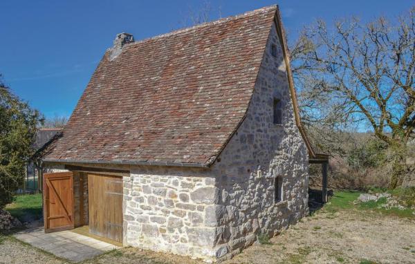 Gîte à Padirac, 2 Adultes Et 1 Enfant - Lot