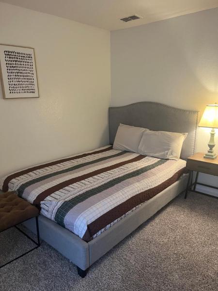 Room On Baymeadows - Jacksonville