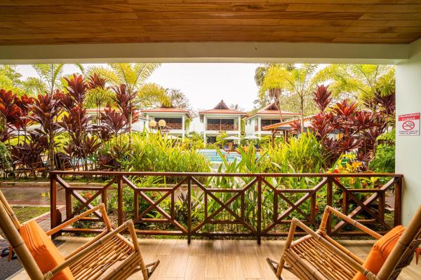 Bungalows Beachfront Hotel - Limón Province