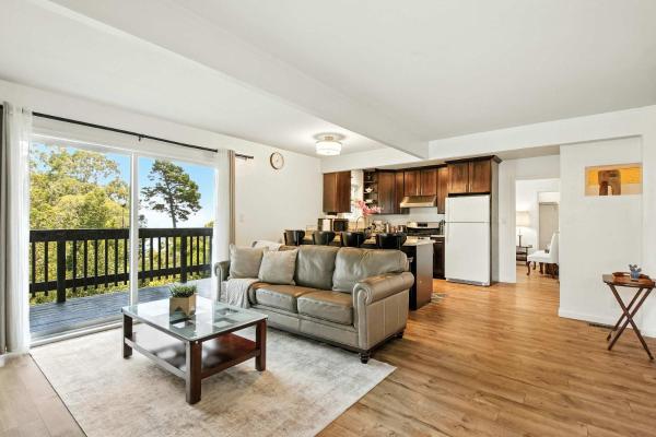 Marbella Lane - 3br Penthouse Suite With Parking - San Francisco, CA