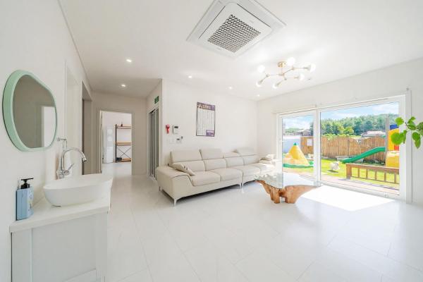 Gangneung Ujin Pool Villa - Gangneung-si